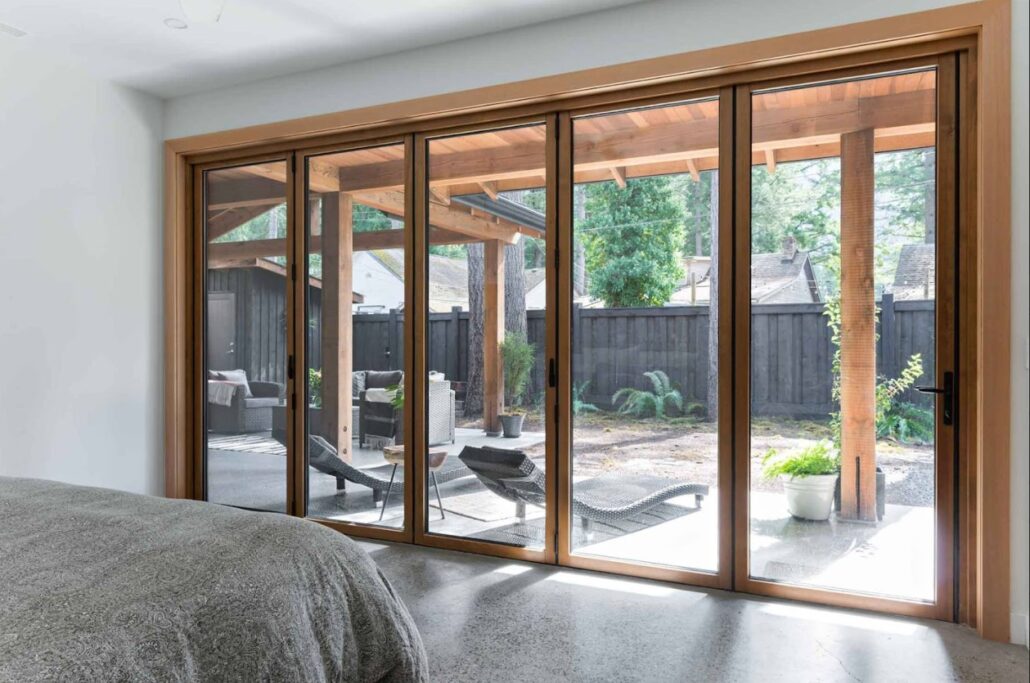 Solid wood sliding door